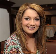 #BIRTHDAY: Sieneke from the Netherlands is 27 today – Eurovision Ireland